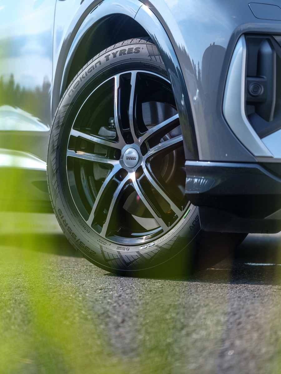 GripDetective | Nokian Tyres introduce il nuovo simbolo Electric Fit